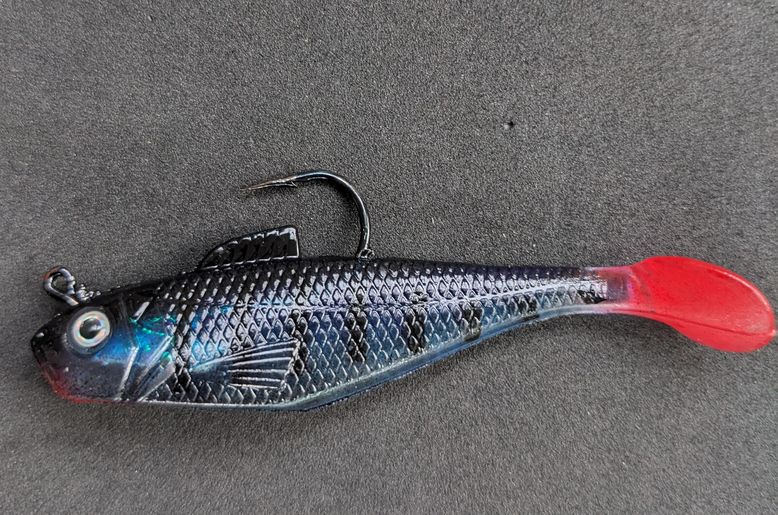Pre-Rigged Jig Head Soft Bait Fishing Lure Paddle Tail Swimbaits | eBay UK