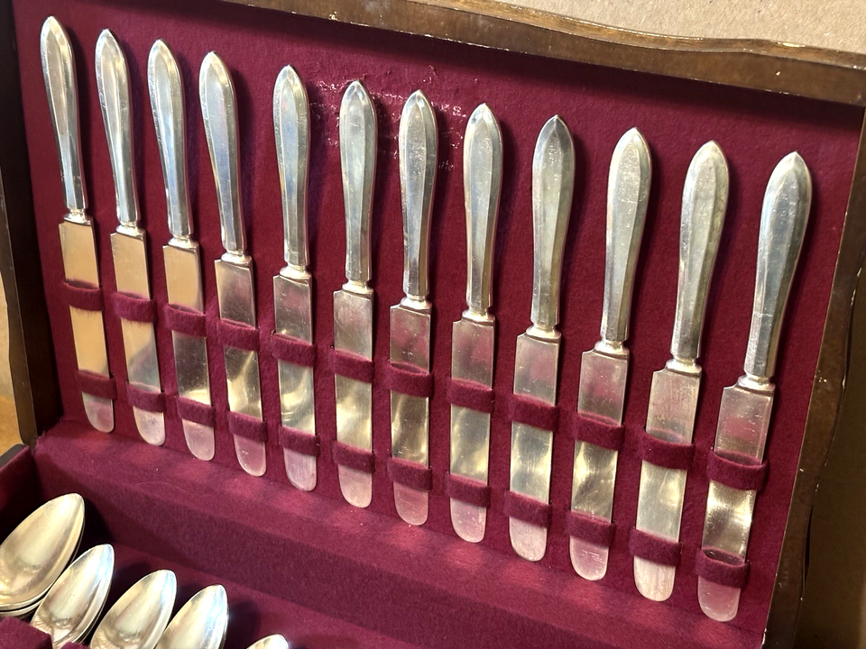 1914 Community Plate PATRICIAN 39 Piece Silverplate Flatware Set | eBay