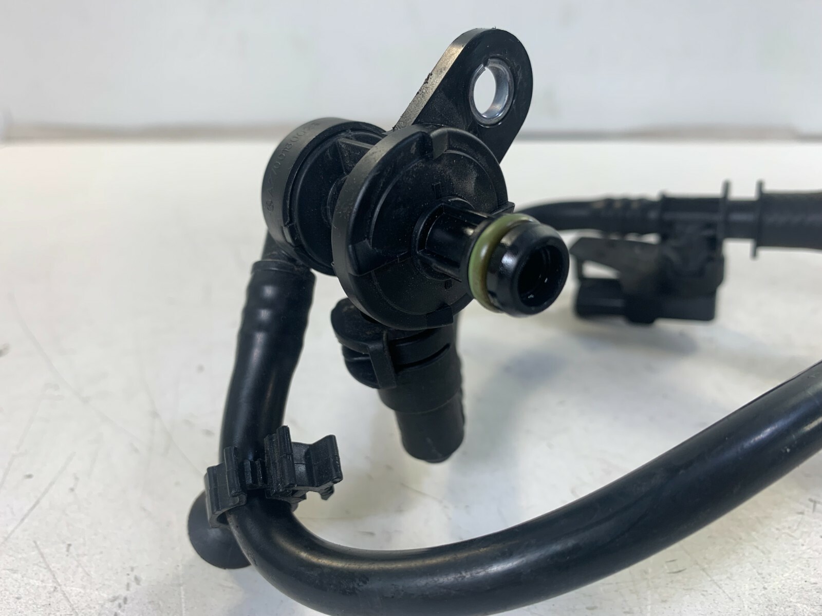 2015-2019 Mercedes M270 OEM EVAP Vapor Emission Purge Line A2700184100 ...