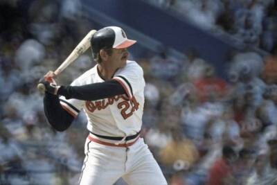 Catcher Rick Dempsey Of The Baltimore Orioles At Bat 1983 OLD PHOTO 5 ...