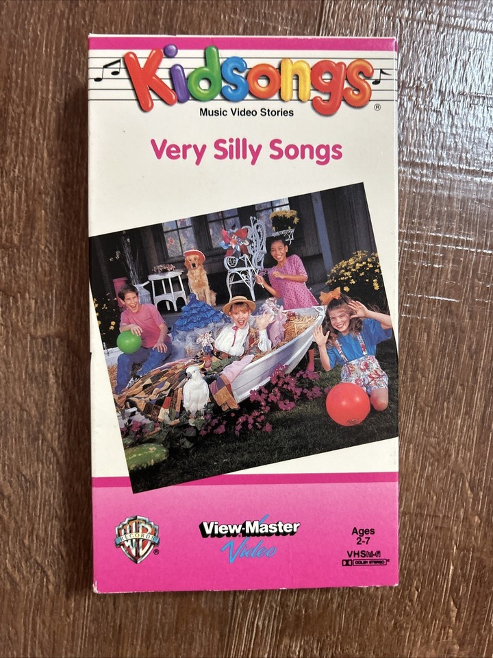 Kidsongs 2 VHS Tapes Vintage- Very Silly Songs And A Day With The ...