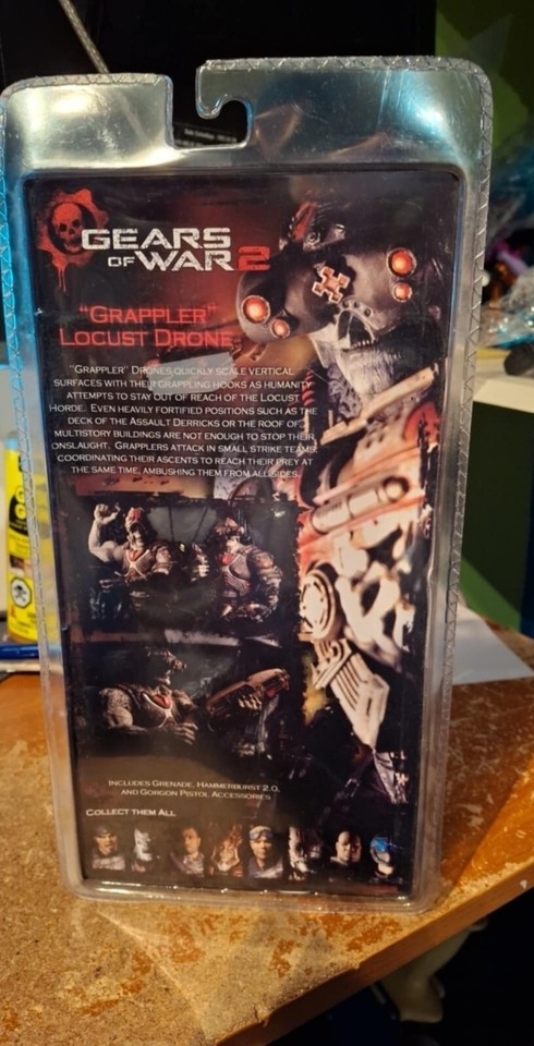 Gears of War 2 "Grappler" Locust Drone Player Select NECA 2009 Action ...