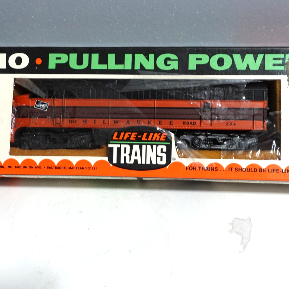 Life Like Trains Milwaukee Road FM C Liner Locomotive HO Scale | eBay