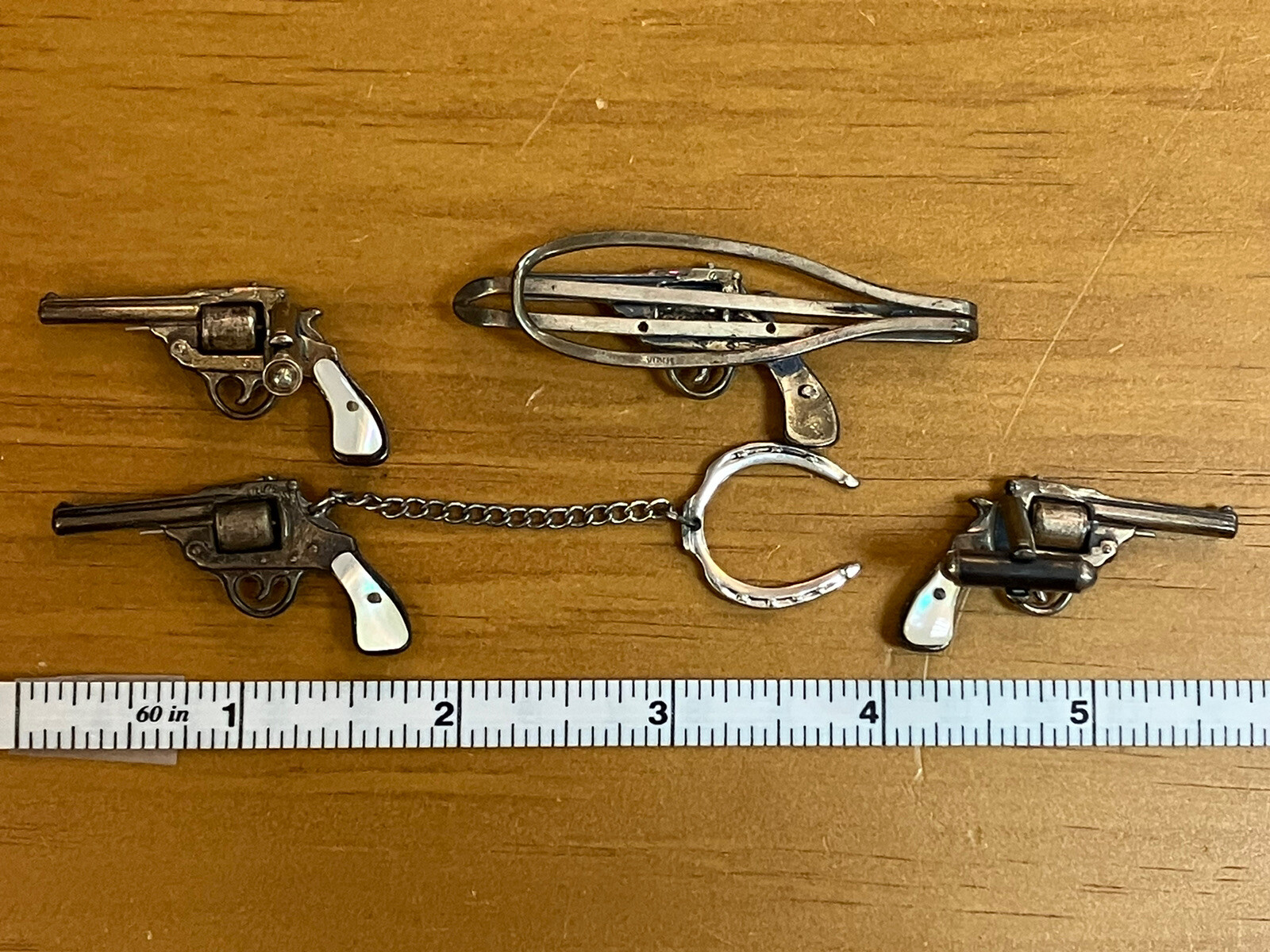 Vintage Colt Revolver Pearl Handle Gun Cuff Links & S… - Gem