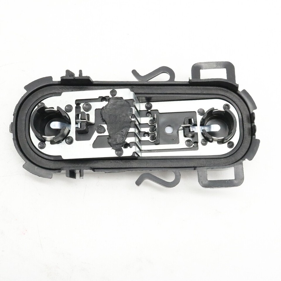 2016-2019 BMW X1 F48 F49 sDrive18Li Rear Tail Light Socket Holder With ...