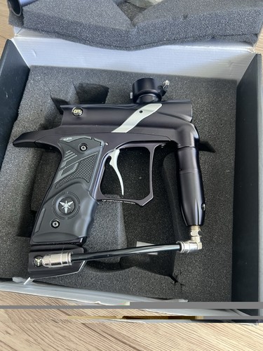 Dangerous Power G4 Paintball Marker - USED ONCE - EXCELLENT CONDITION ...