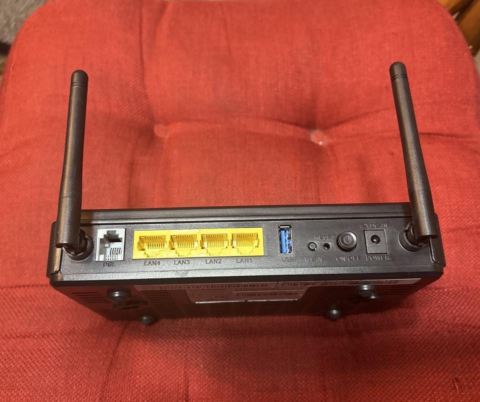 Verizon D-Link DSL-2750B 4-Port Wireless Router w/ AC Adapter and Cords ...