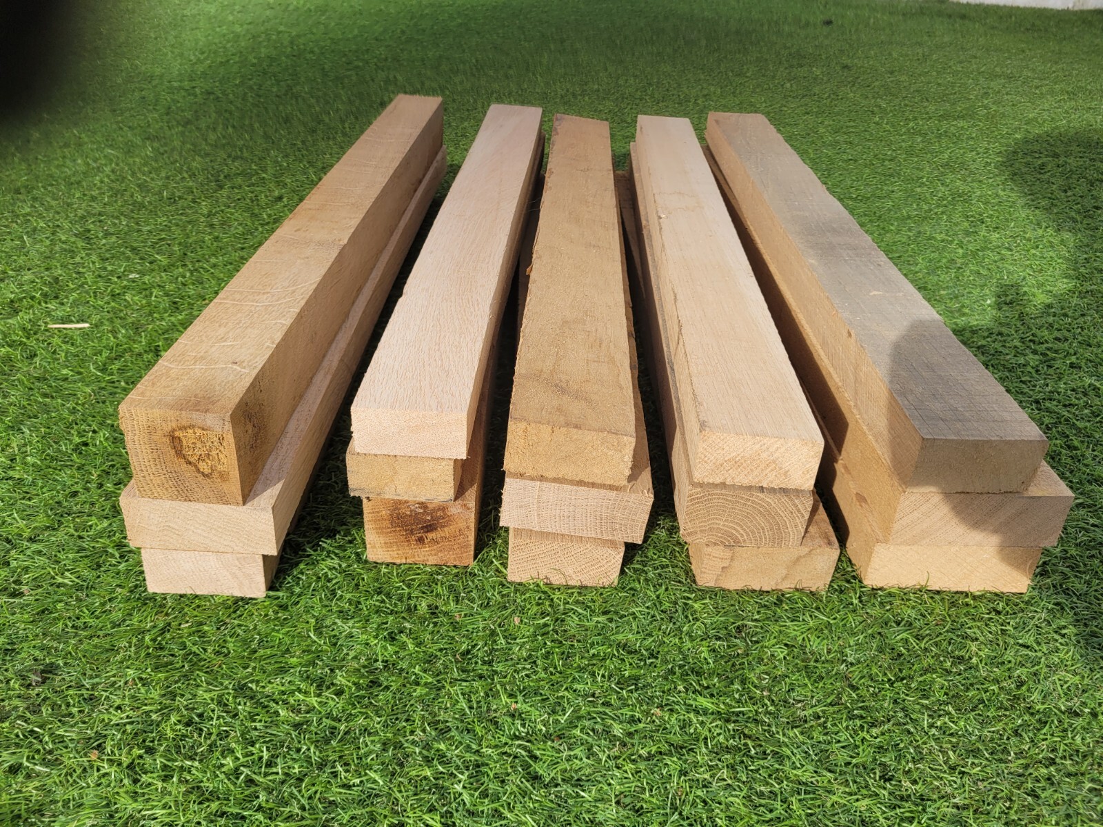 Solid SAWN Oak Wood Off Cuts 1 Box of timber for Woodworking craft ...
