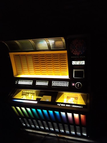 ROCK-OLA 442 Jukebox- Includes some 45's - 100% WORKING | eBay