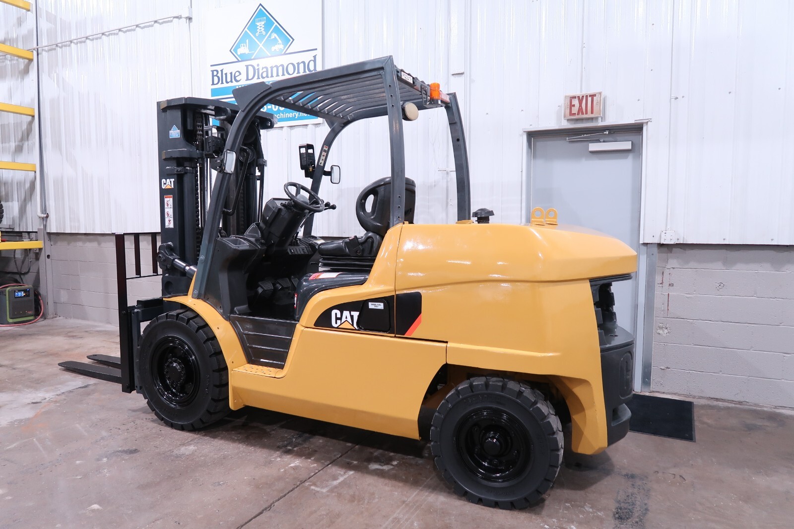 Cat PD12000, 12,000# Pneumatic, DIESEL, Three Stage, 4 way Hydraulics ...