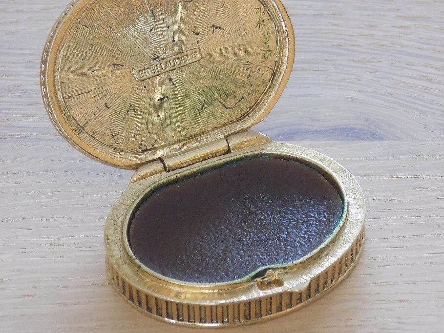 FULL/UNUSED Estee Lauder Cameo Youth Dew Solid Perfume Compact | eBay