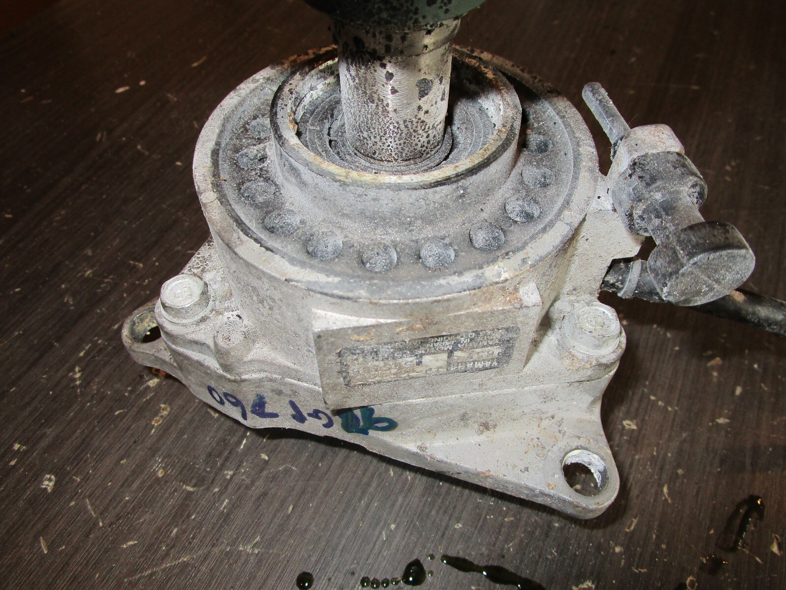 97 YAMAHA GP760 MID SHAFT BEARING HOUSING 61X-45332-03-94 | eBay