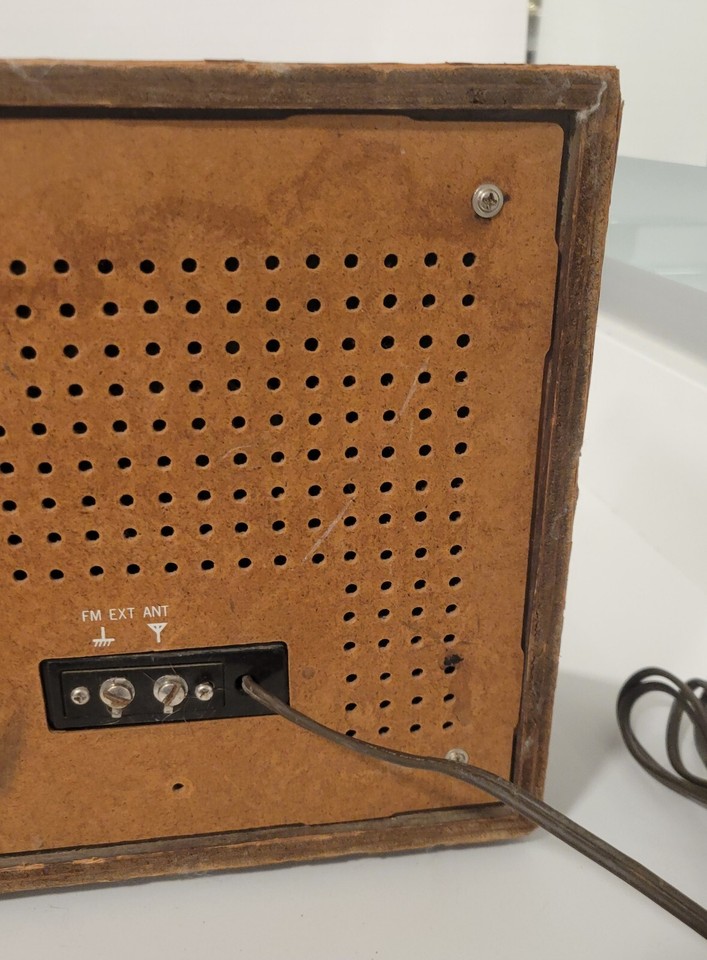 Vintage Sony AM/FM Tabletop Radio Model ICF-9650W (1975-79) Works Needs ...