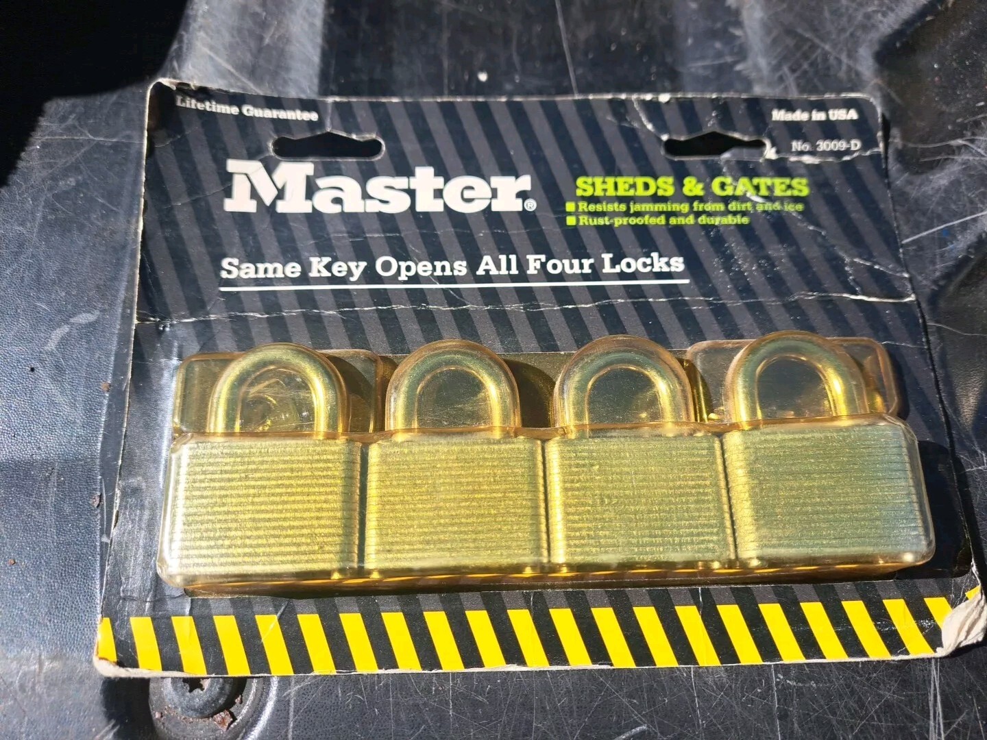 4-PACK MASTER LOCK 3009D LAMINATED STEEL WARDED PADLOCK 1-1/2" WIDE 2 ...