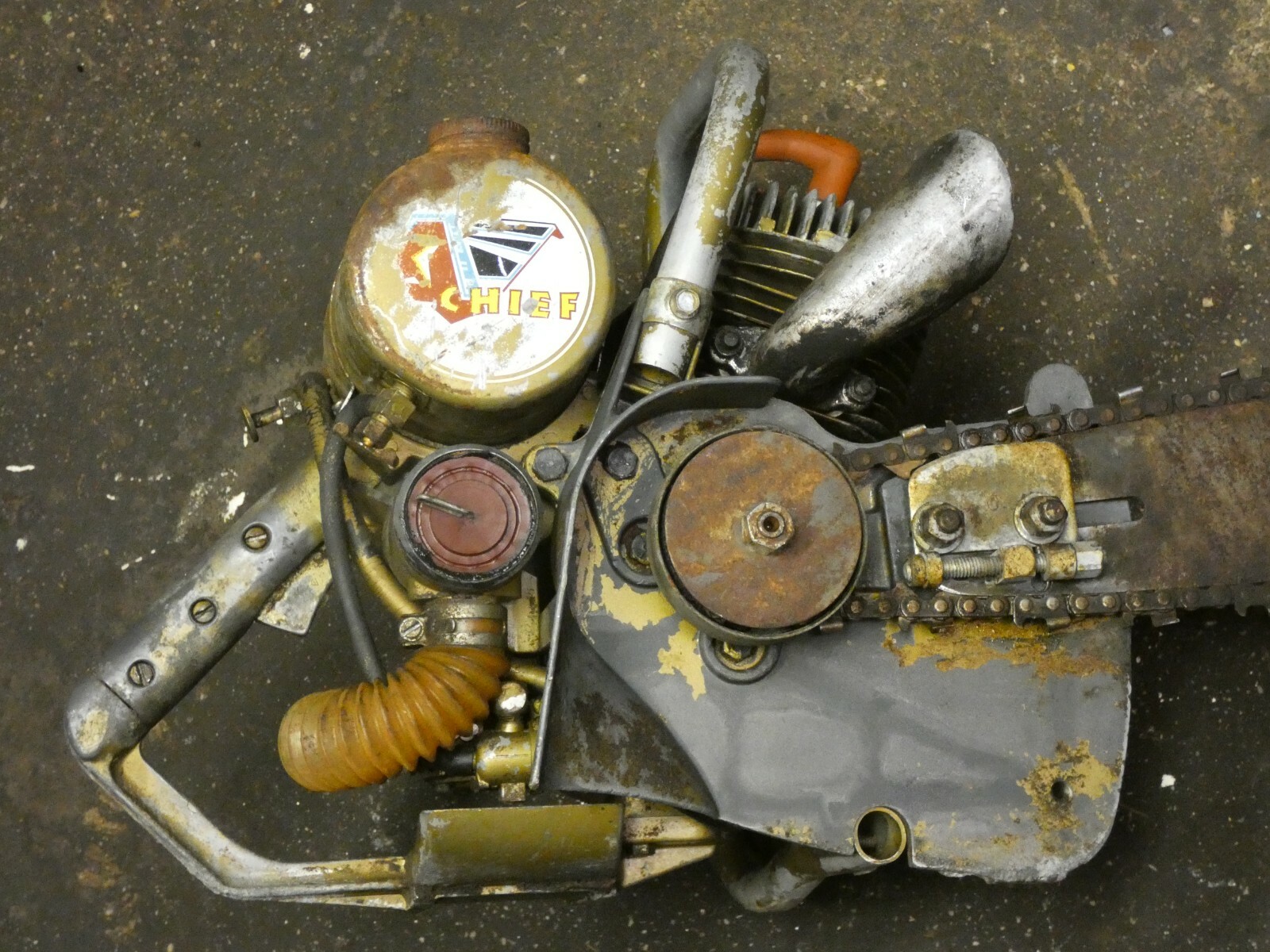 Vintage Clinton D25C Chief Chainsaw with Bar and Chain Parts or Repair ...