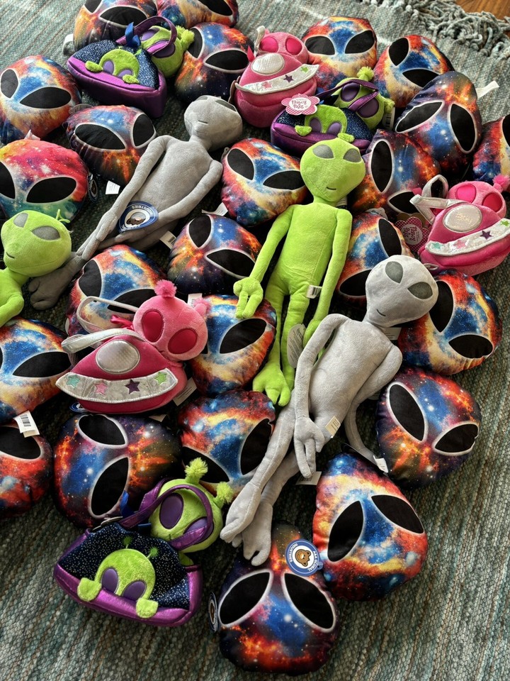 Crane Claw Machine UFO Alien Invasion Plush Mix 50 Pieces Licensed 5-18 ...