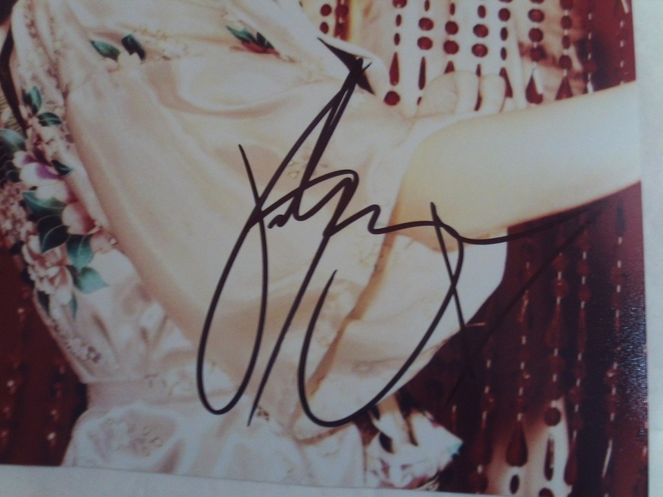 Sexy KATY PERRY Singer Autograph Hand Signed Autographed 8x10 ...
