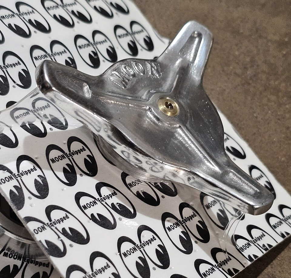 MOON small Vented Aluminum SPINNER CAP w Threaded BUNG vtg Hot Rod auto ...