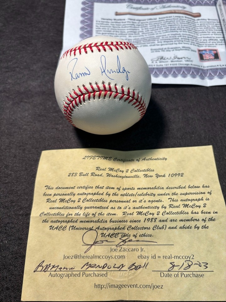 Certified Autographed Baseballs - Ozzie Smith, Ramiro Mendoza, Hensley ...