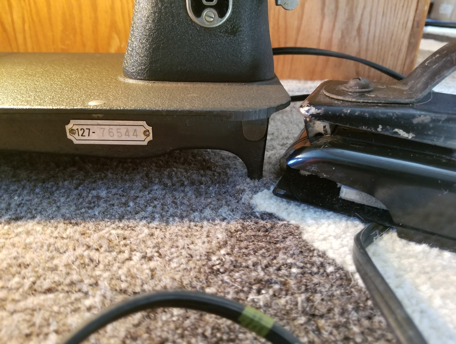 White Rotary Vintage Sewing Machine Antique Electric Dressmaster 127 ...