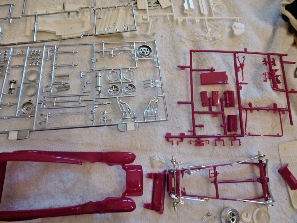 1966 VTG MONOGRAM Model LI'L COFFIN 1/24 New Open box, chassis partly ...