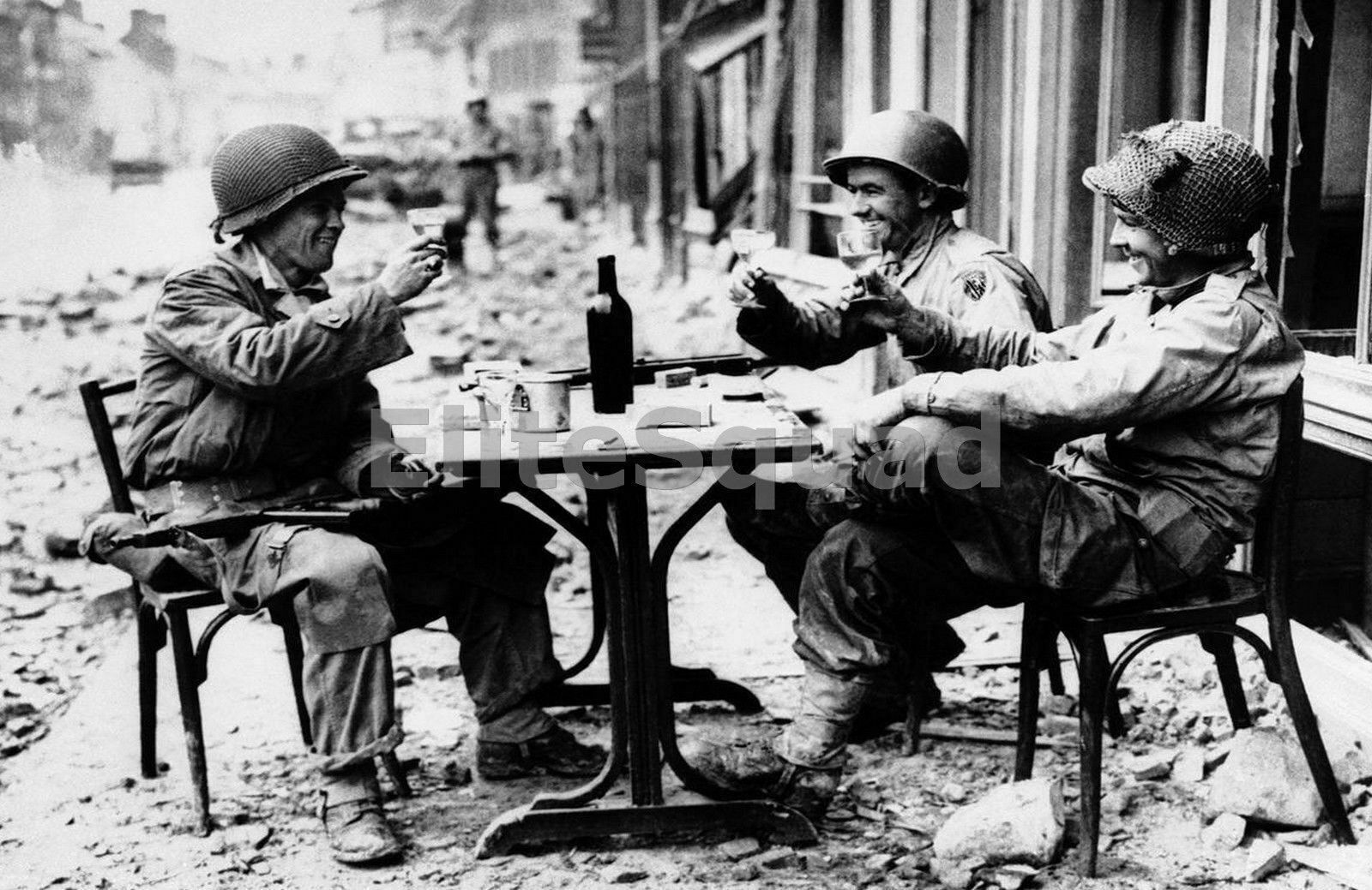 WW2 Picture Photo American version of a sidewalk cafe in fallen La Haye ...