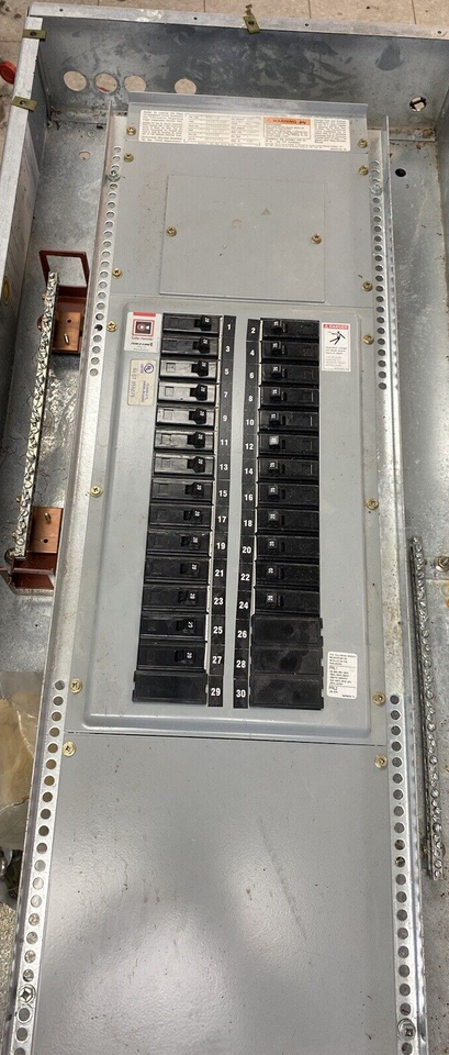 Eaton PRL1A 100 Amp 3 Phase 4 Wire 208/120 volt 42 Circuit MLO ...