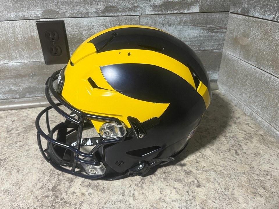 MICHIGAN WOLVERINES NCAA Riddell SPEEDFLEX Helmet | eBay