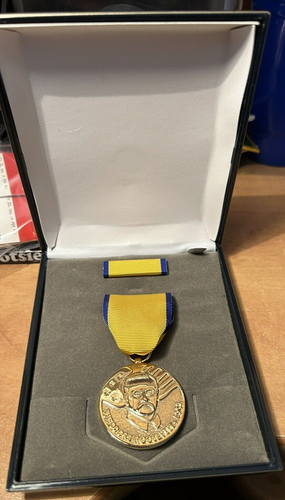 USNSCC/ NLCC - Theodore Roosevelt Medal Set (Medal and Ribbon) | eBay