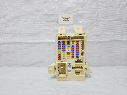 2014-2016 Hyundai Veloster Body Control Module Interior Fuse Box BCM ...