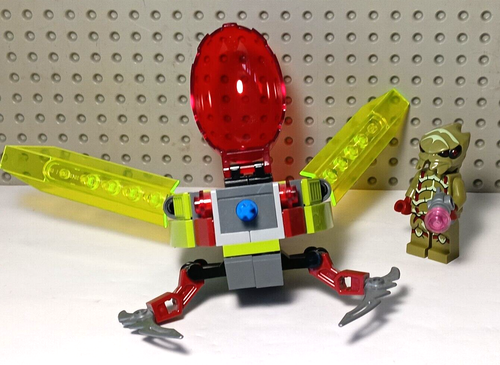LEGO BUGGOID Insect with Vehicle Spaceship and Free Space RAY GUN Alien ...