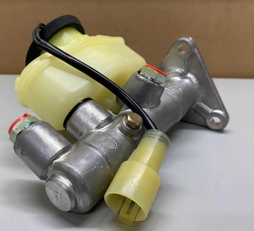 Miyaco Brake Master Cylinder - 25-01513 / 47201-32020 - Fits Toyota ...