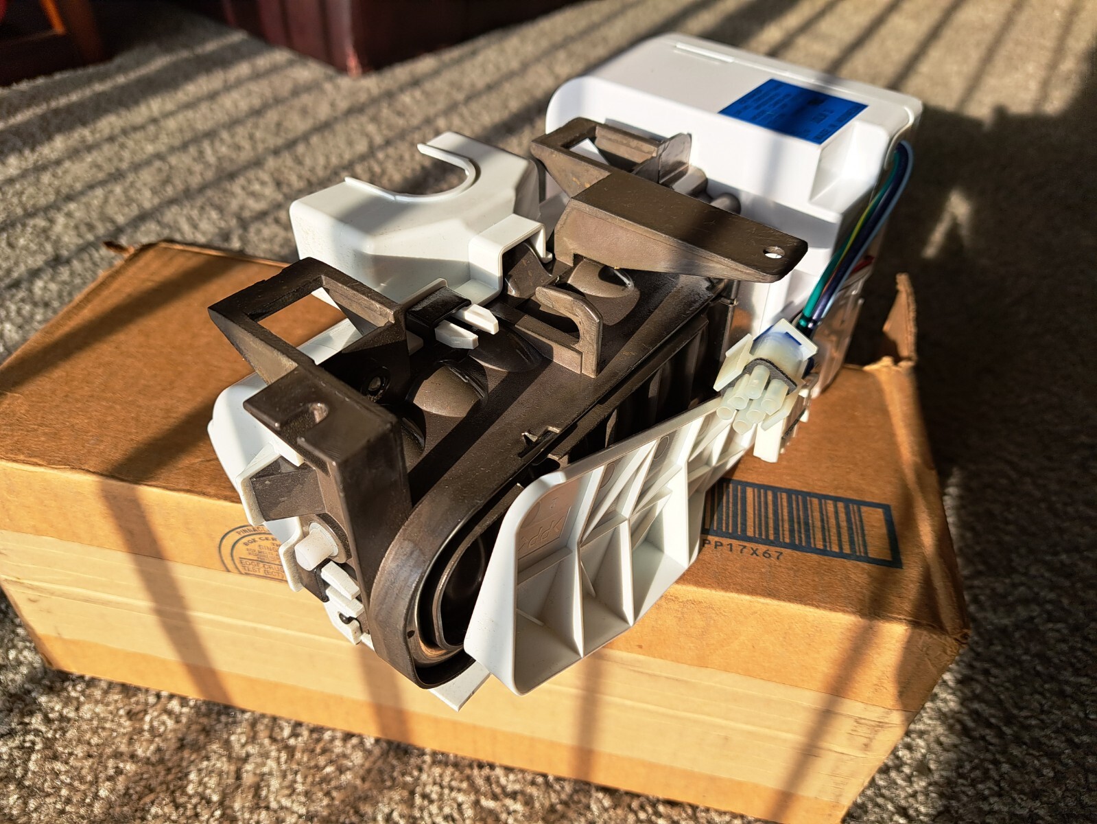 GE Refrigerator ICEMAKER WR30X28731 | eBay