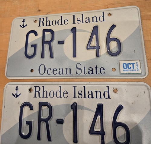 PAIR OF 2000 RI RHODE ISLAND WAVE LICENSE PLATE GR-146 TAG | eBay
