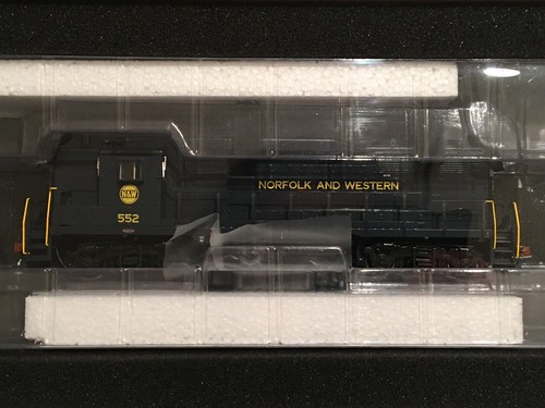 HO ScaleTrains Norfolk & Western GP30 Diesel Locomotive N&W #552 DCC ...