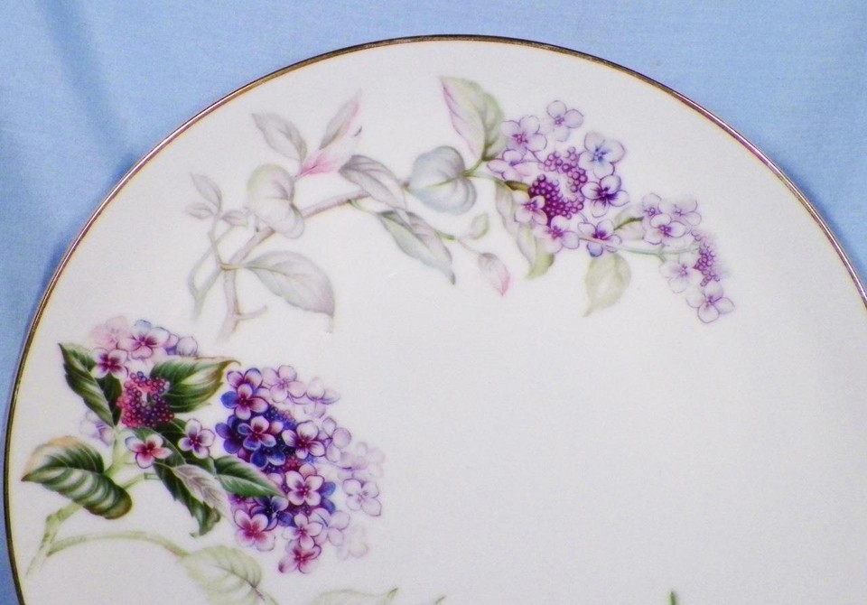 4 Sone China Lilac Dinner Plates Porcelain Gold Trim Purple Lilacs ...