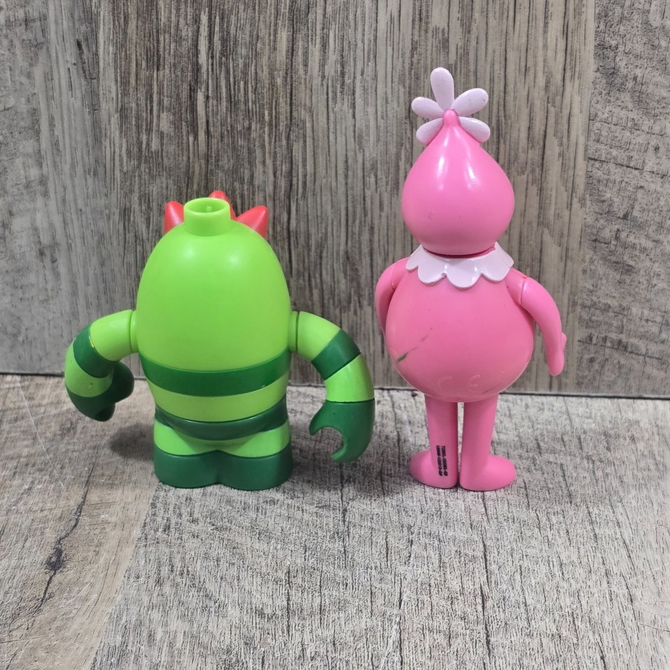 Lot of Yo Gabba Gabba Mega Bloks Figures Brobee & PVC Foofa | eBay