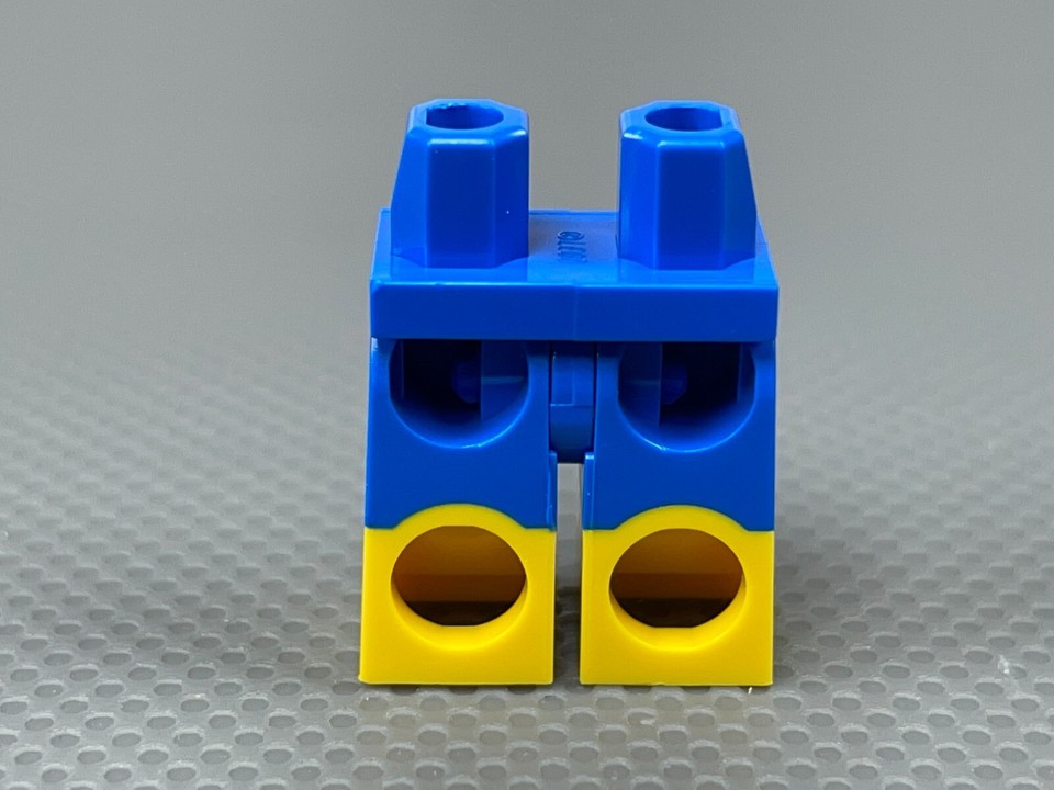 LEGO Minifigure Blue Hips & Legs Yellow Boots Black Belt Tattered Jeans ...