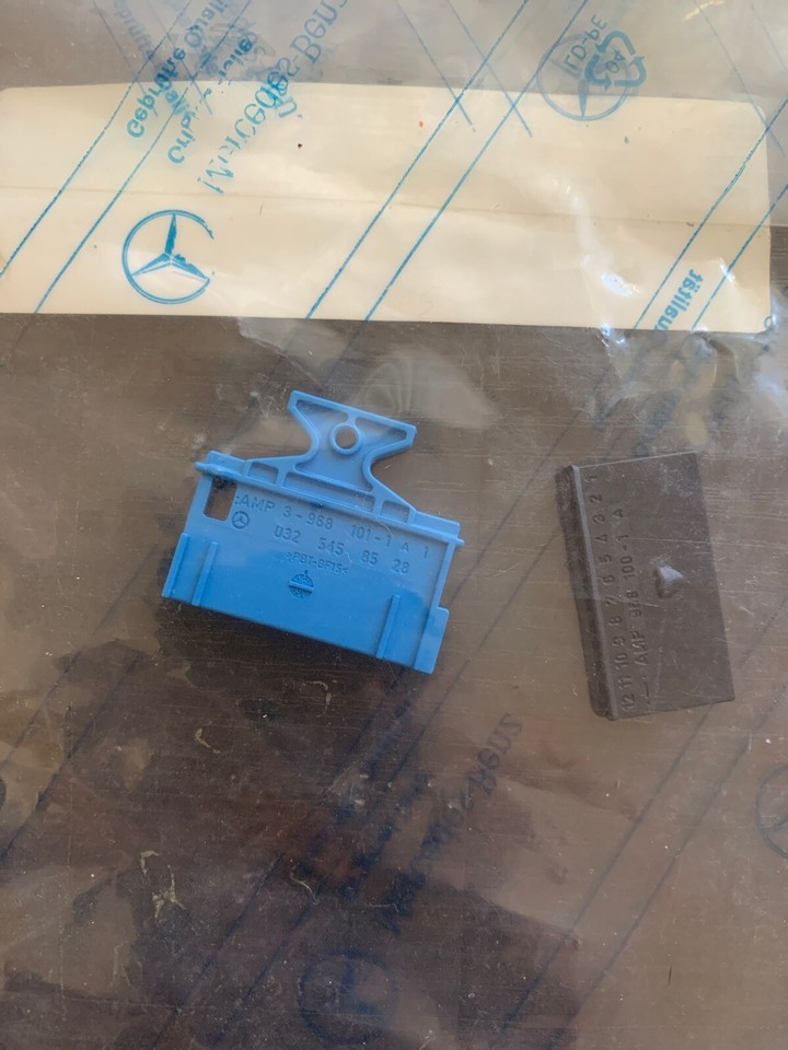 Mercedes Benz W208 C208 Clk Connector For Fusebox A0325458528 | eBay