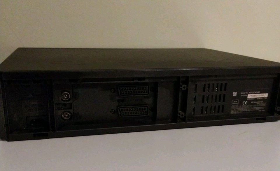 Panasonic SD400 NV-SD400B Player & Recorder Superdrive VHS VCR Retro ...