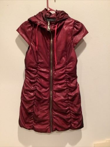Women’s MiucciA Is Love Beautiful Red Dress Zip Up With Hoodie, size T1 ...