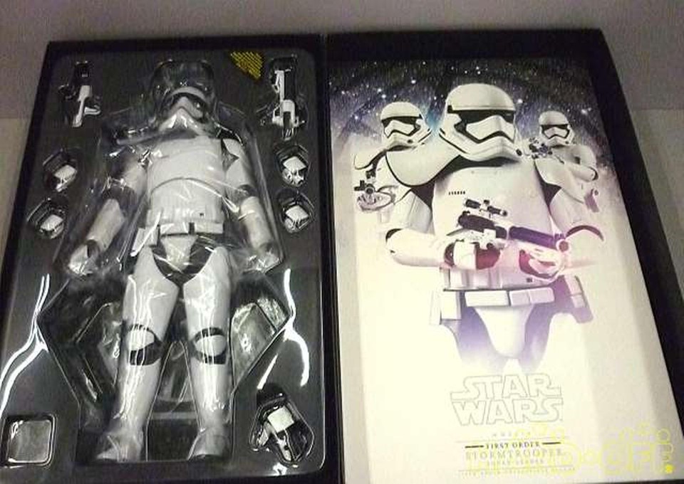 Movie Masterpiece Model Number Stormtrooper (Squad Leader) HOT TOYS ...