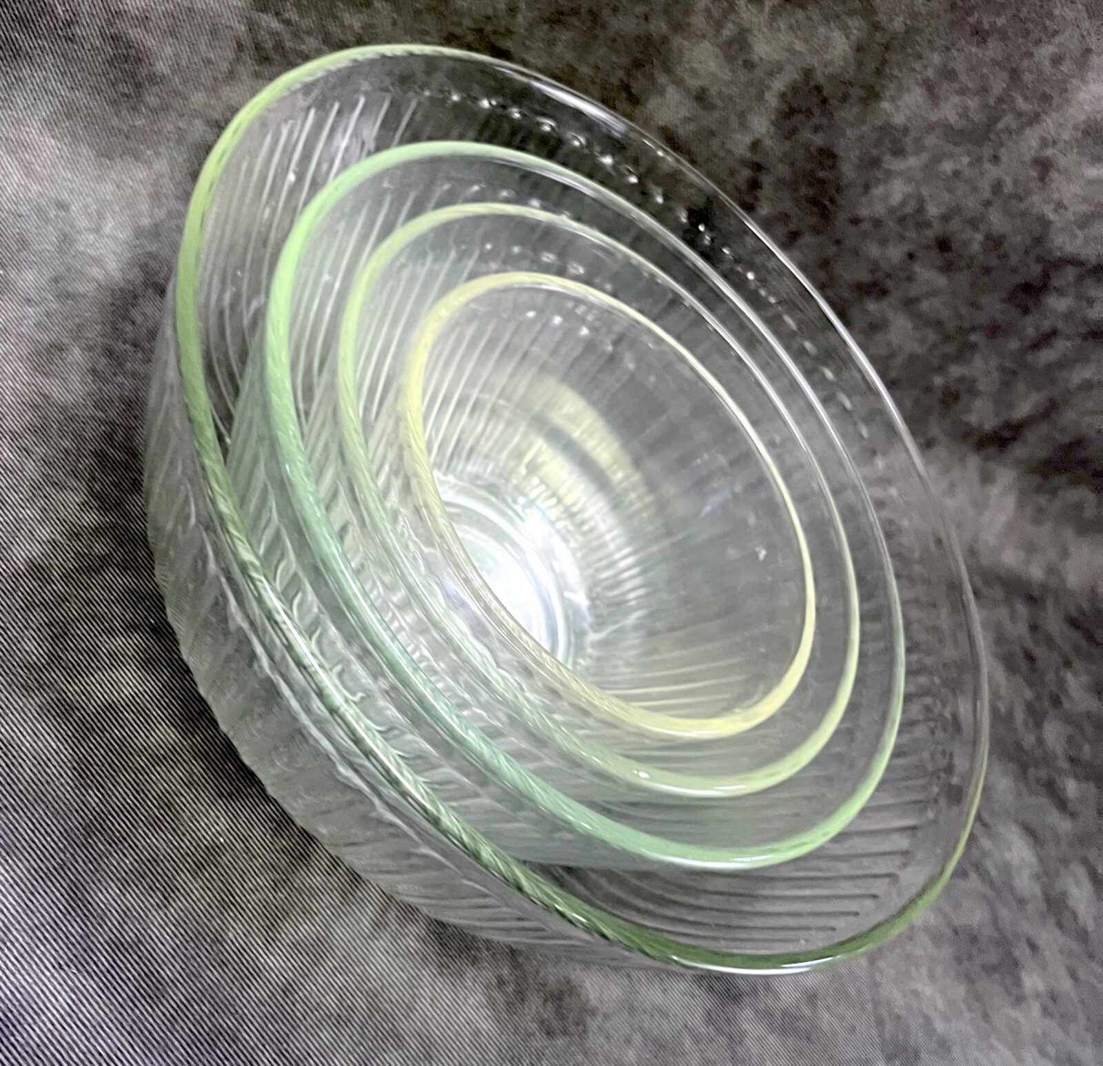 Set 4 Pyrex Clear Mixing Bowls Stacking/Resting Ribbed 7401 7402 7403 ...