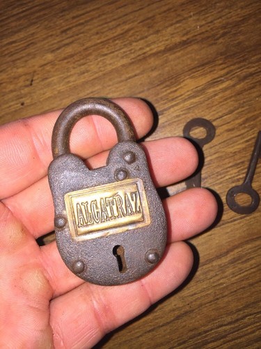 Alcatraz Padlock Key Set Lot Lock Prison Penitentiary Jailer Collector ...