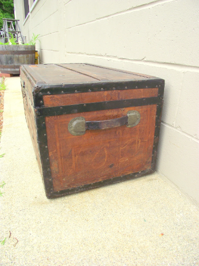 Antique Wood Stagecoach Chest Blanket Trunk Storage Box Coffee Table ...