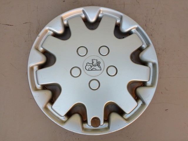 Holden VR Commodore Executive 15" Genuine Hubcap AS IS (Single x1) for ...