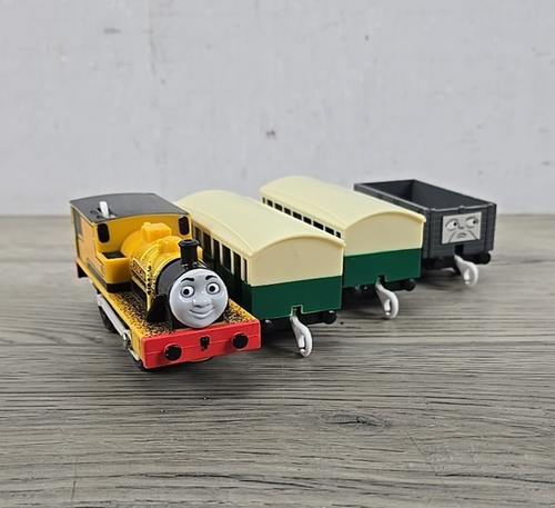 2006 Thomas Trackmaster Duncan Does it All Hit Toy Motorized + 3 Cars ...