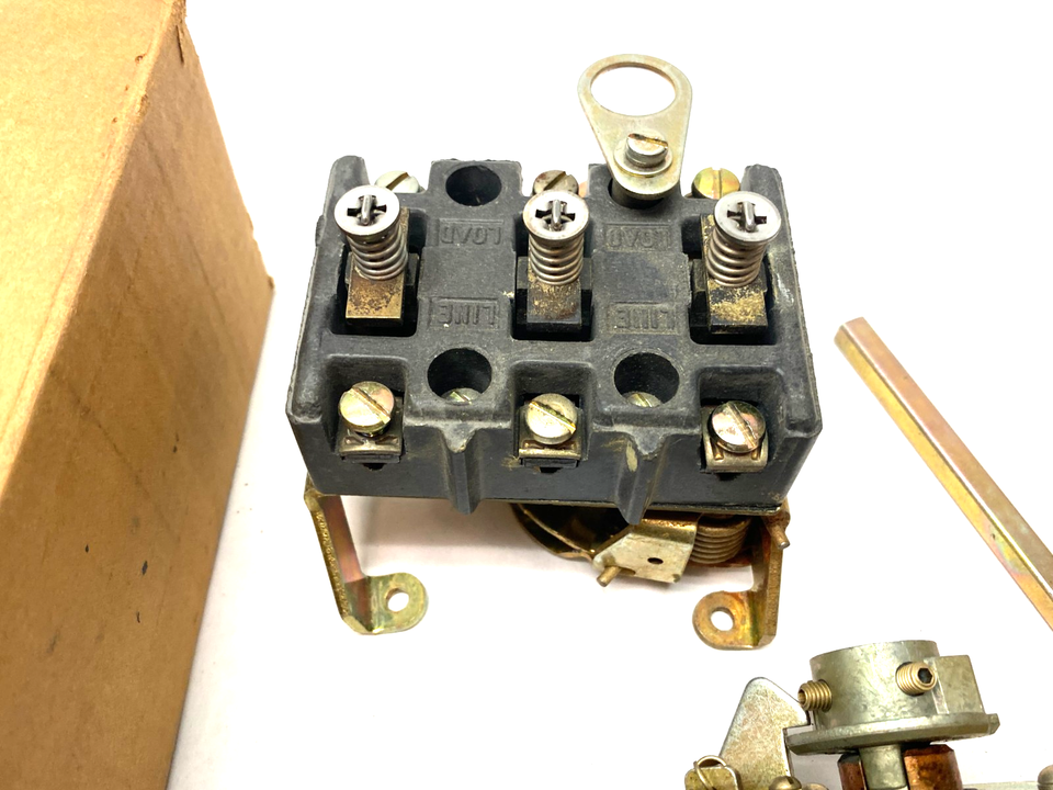 Allen Bradley 1494R-N30 Ser. A Rod Operated Disconnect Switch SWITCH ...
