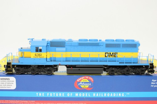 Athearn HO Scale DME City of Redfield EMD SD40-2 Diesel Locomotive ...
