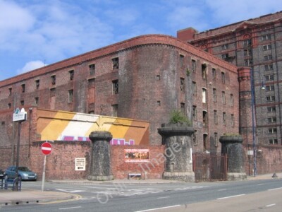 Photo 6x4 Stanley Warehouses and Saltney Street Vauxhall/SJ3491 Looking ...